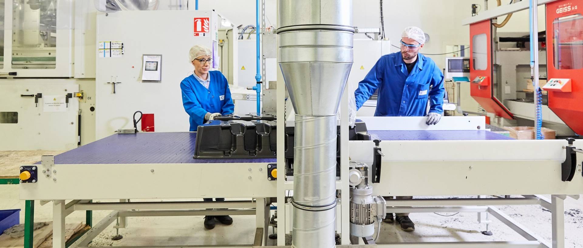 Manufacturer of thermoformed trays, automated or manual handling